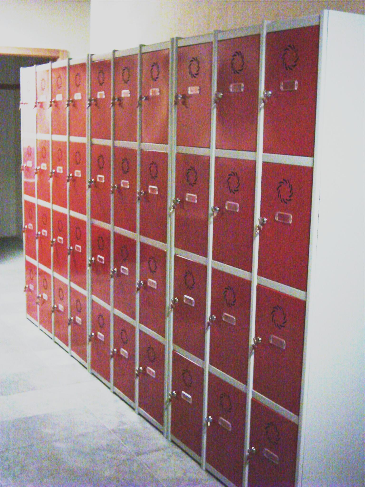 Taquillas vestuario metalicas especiales | estanterias metálicas ESME